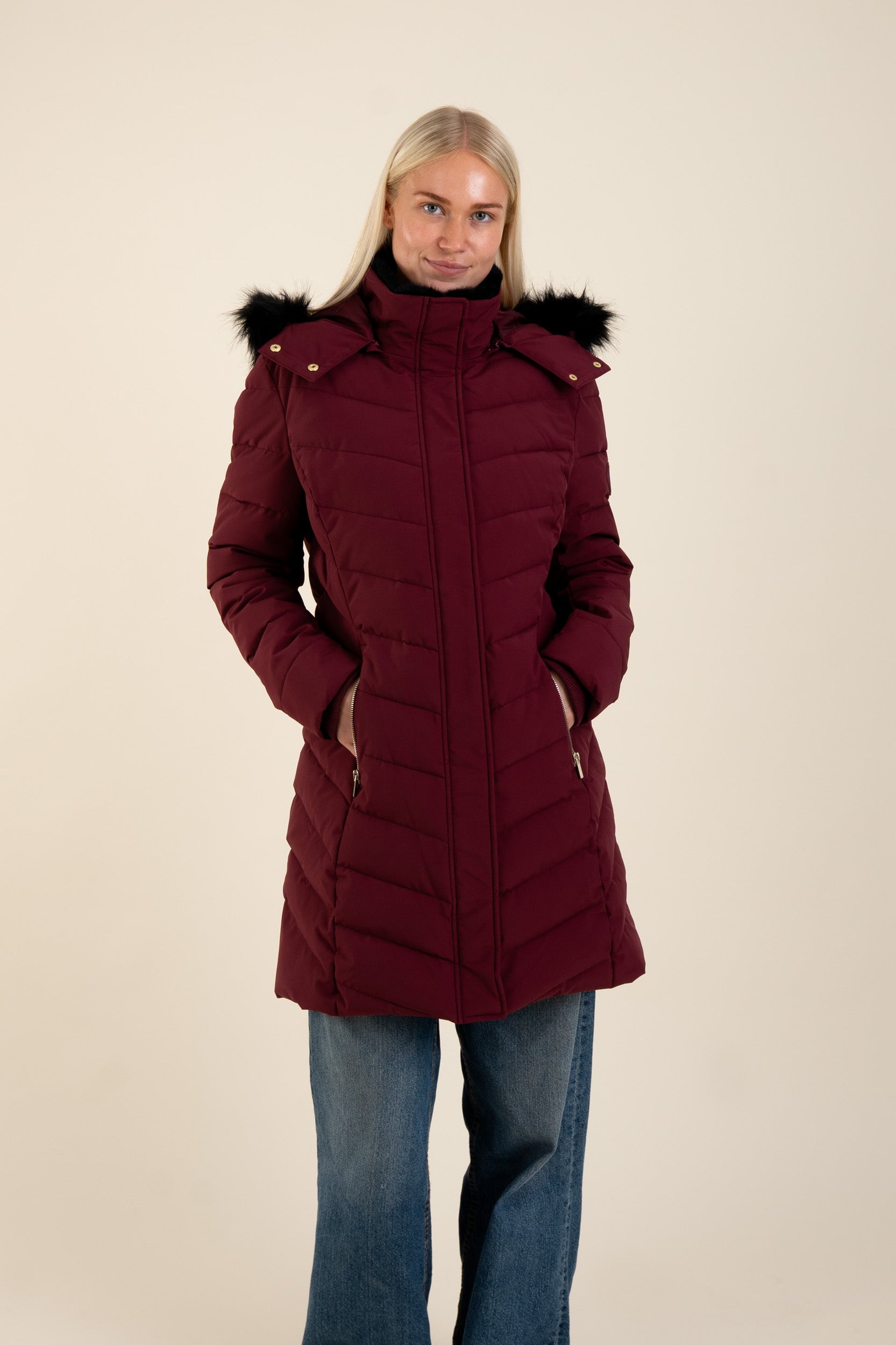 LAURNA-PORT – HarveyandJones