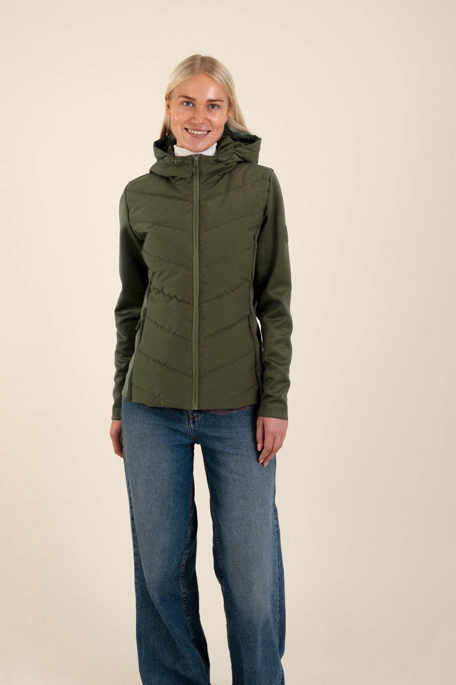 HANNAH-WINTER MOSS – HarveyandJones